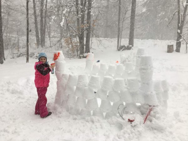 12 Ideas for Outdoor Winter Fun - WinterKids